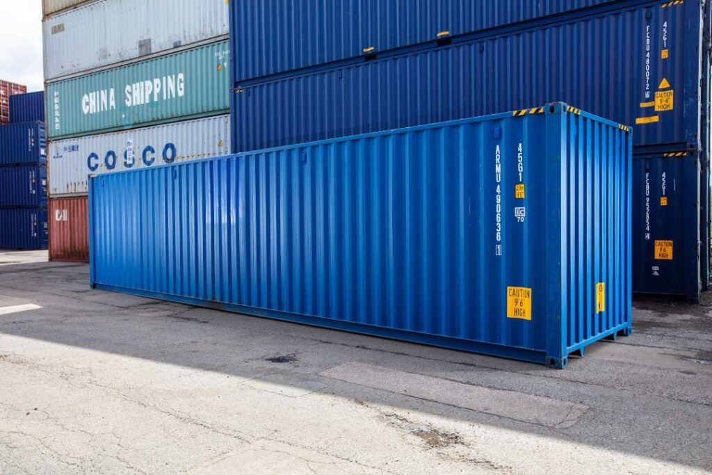 40ft Standard Shipping Container - Y-CONTAINERS